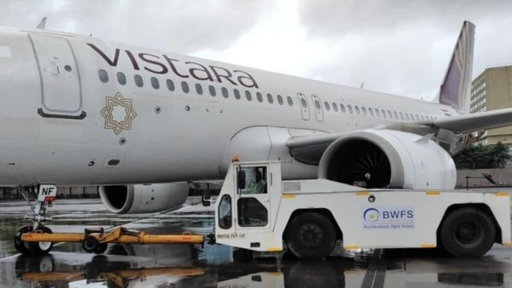 Delhi Airport Mishap Averted as ATC Aborts Take-Off - SmartKhabriNews